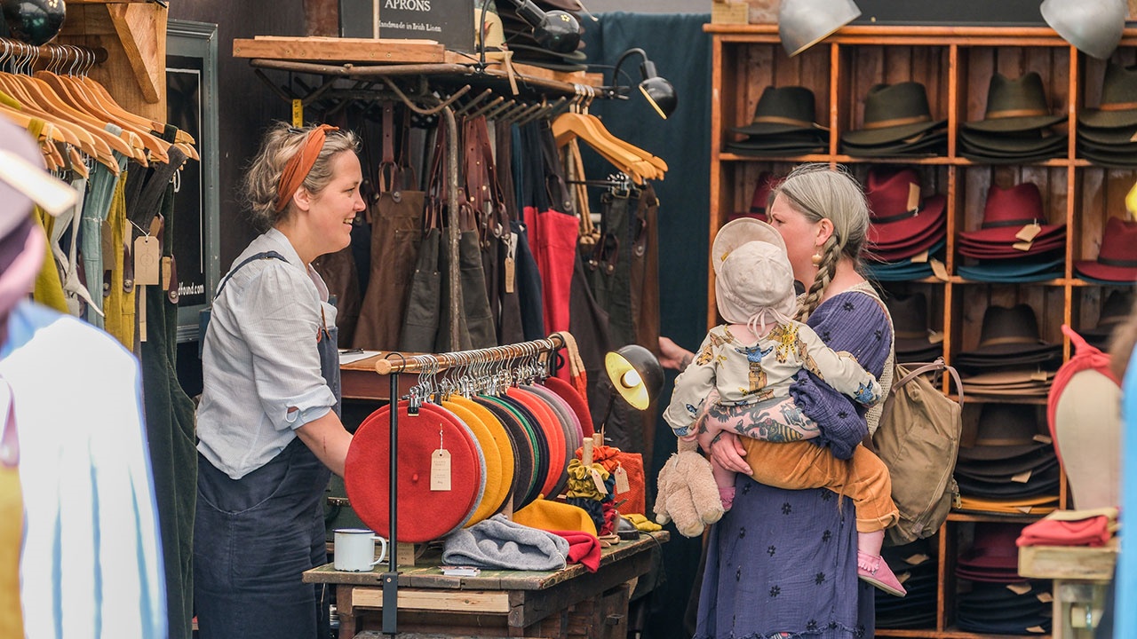 Browse & shop at Hay Festival